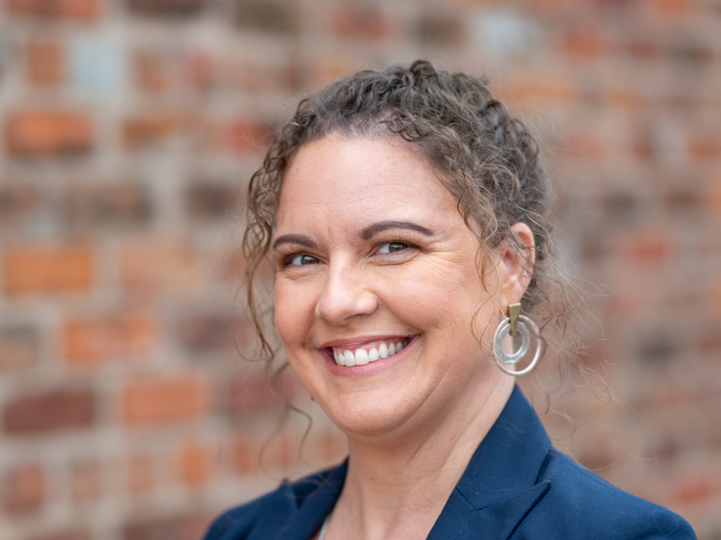 Alison McCrary, Social Justice Lawyer (Netflix Queer Eye S8 E5)