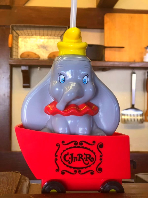 Novo popcorn bucket e sipper do Dumbo chegam em Walt Disney World
