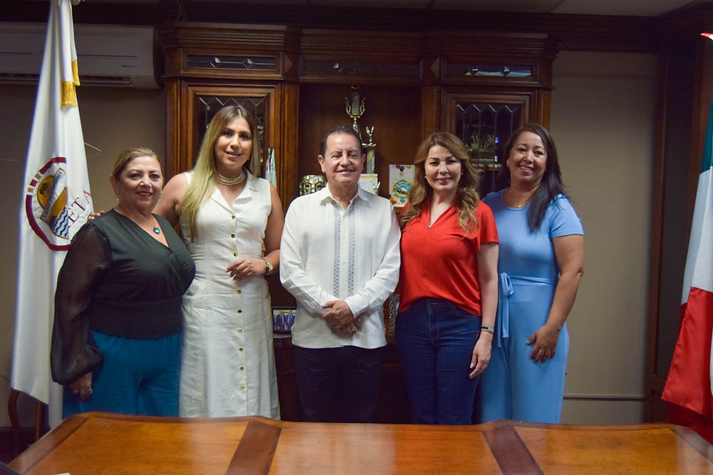 ALCALDE RECIBE AL SINDICATO MEXICANO HIAKIhttps://static.wixstatic.com ...