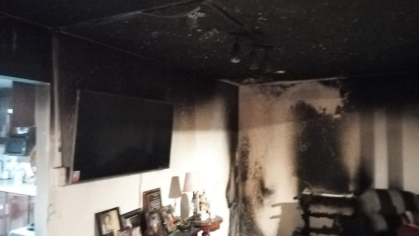 Veladora provocó incendio en una casa; no hubo lesionados