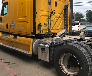 Auxiliary Power Unit Installations | Texas Truck A/C