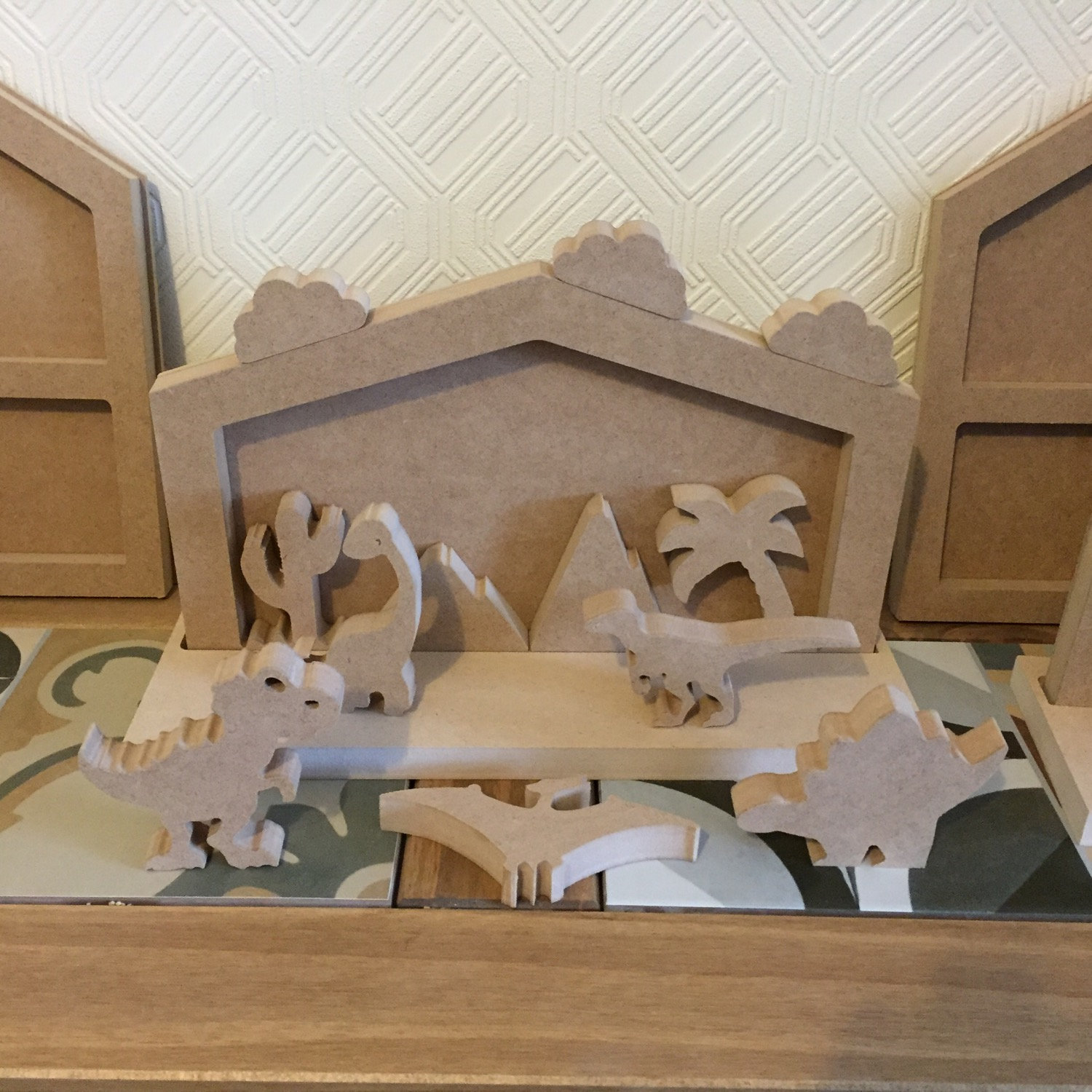 Play Scene Set / Stage / Stable / Houses | perrys