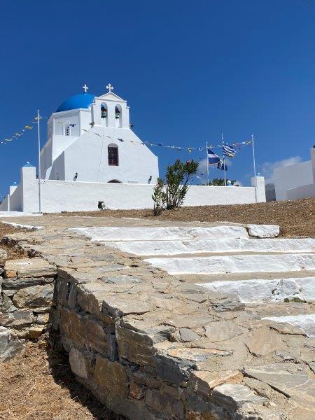 VISITER AMORGOS : NATURE, CULTURE ET PLAGES SECRÈTES DANS LES CYCLADES