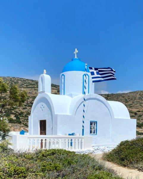 VISITER AMORGOS : NATURE, CULTURE ET PLAGES SECRÈTES DANS LES CYCLADES