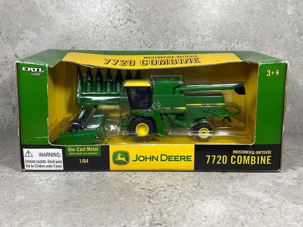 1/64 John Deere 7720 Turbo Combine w/ 2 Heads | FarmToys4You