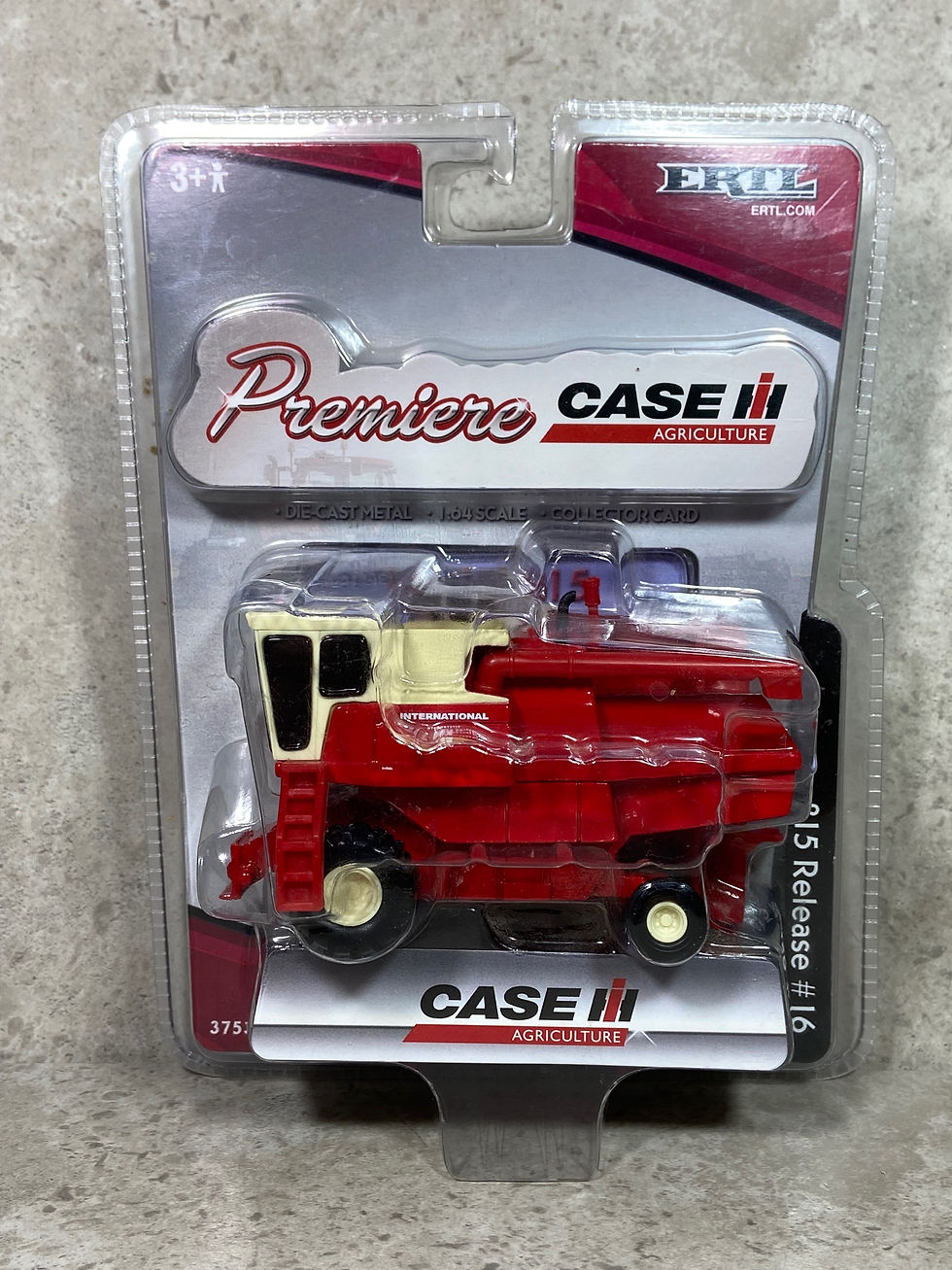 1/64 International 815 Combine | FarmToys4You