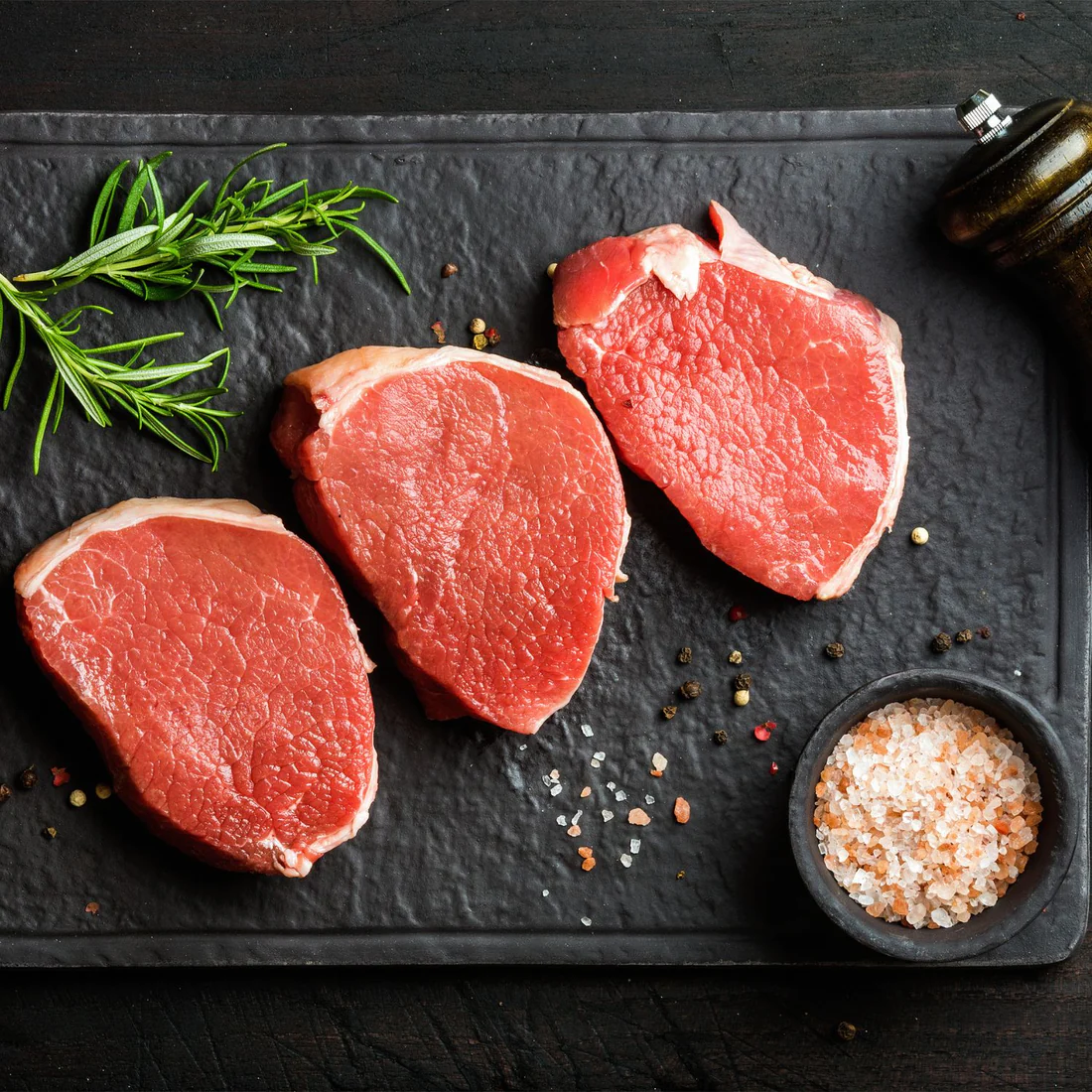 ANGUS CROSS BEEF | Dark River Farms