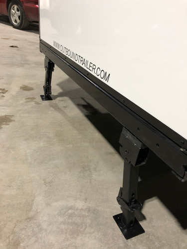 Rear Support Jacks | Outbound Trailer