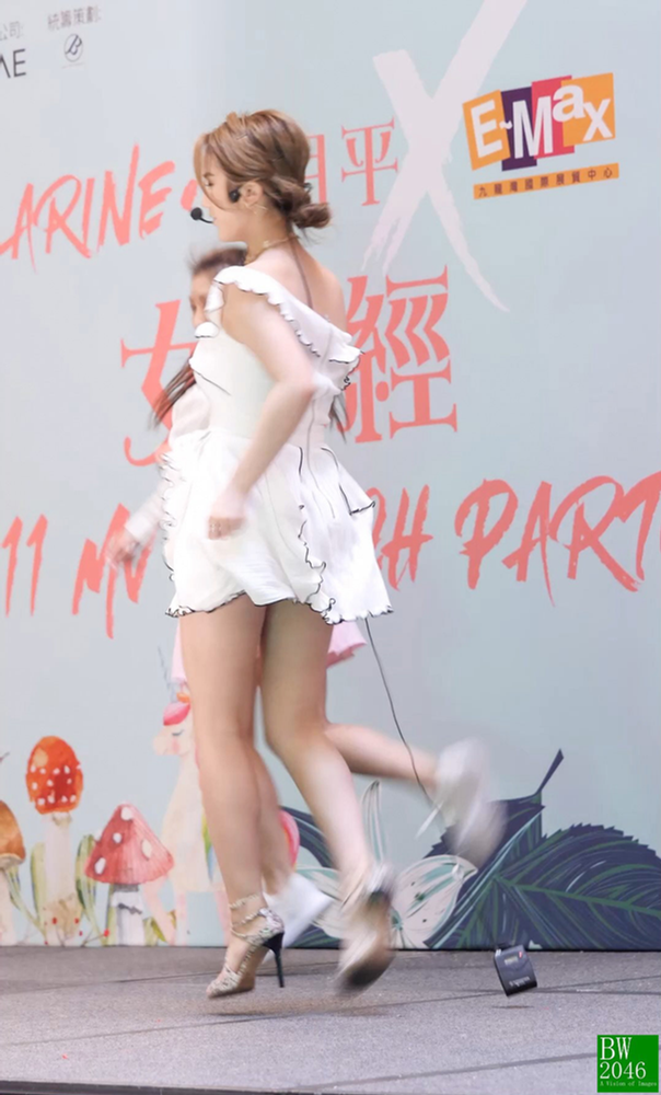鄧月平 Larine Tang - 女神經 (跌咪慢鏡版) @ 11.11 MV "女神經" Launch Party