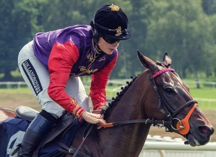 An Interview with Top National Hunt Jockey Lilly Pinchin