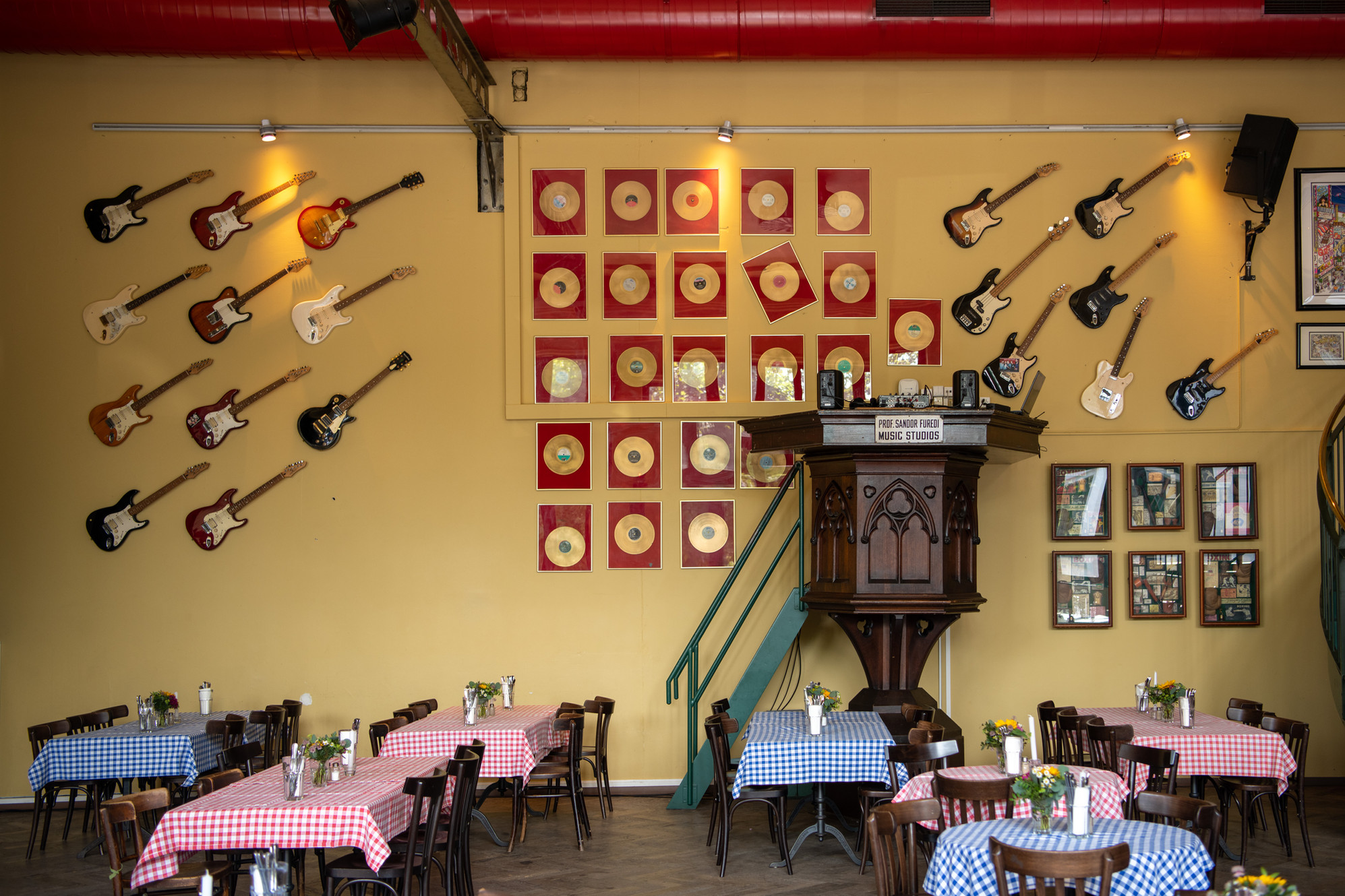 Öffnungszeiten & Kontakt | Zic Zac