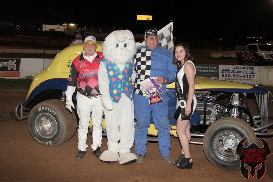 Sean Becker claims 24th career Placerville Winged 360 victory