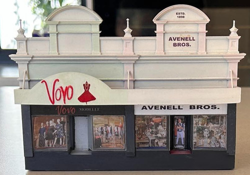 Twin Shops | Beautiful Little Bui