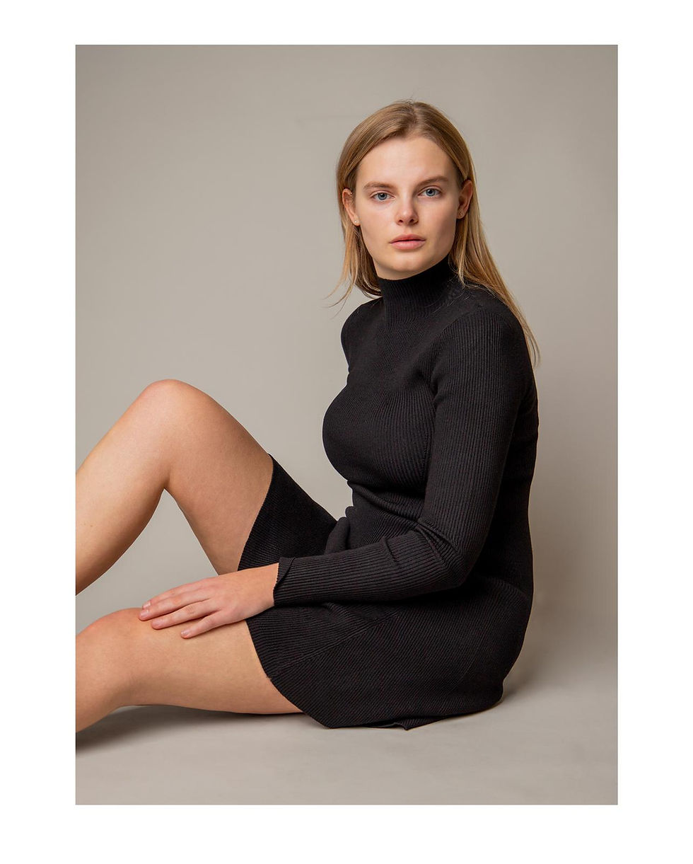 Nella | Linda Models