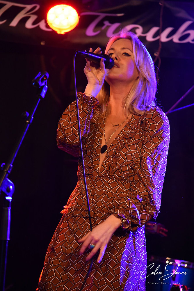 Laura Evans, Lisa Wright, Lars Pluto & Twinnie - The Troubadour
