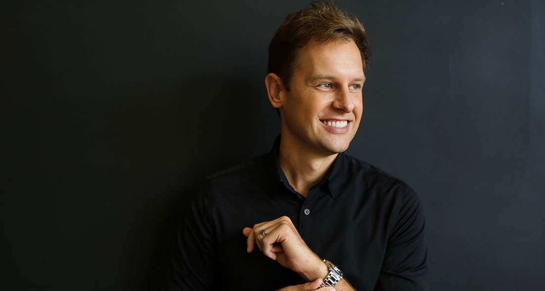 Virtual Magic Show | Jon Mobley