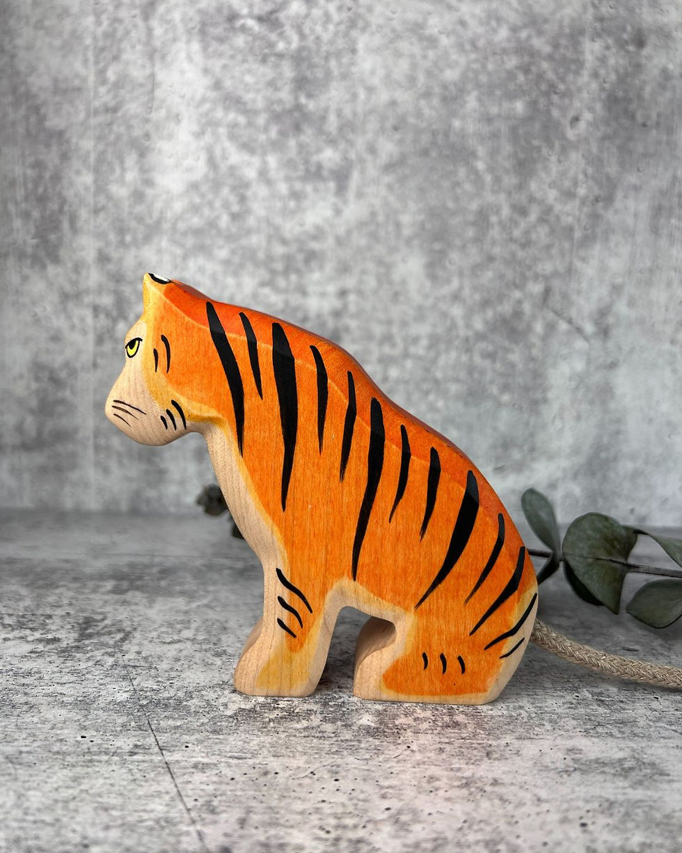 HolzWald Handmade Wooden Sitting Tiger | themulberrytreehouse