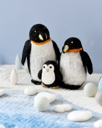 Tara Treasures Felt Penguin Family-Set of 3 Emperor Penguins ...