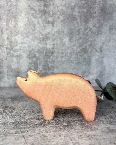 HolzWald Handmade Wooden Pig | themulberrytreehouse