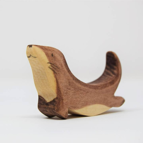 Eric & Albert Wooden Swimming Otter | themulberrytreehouse