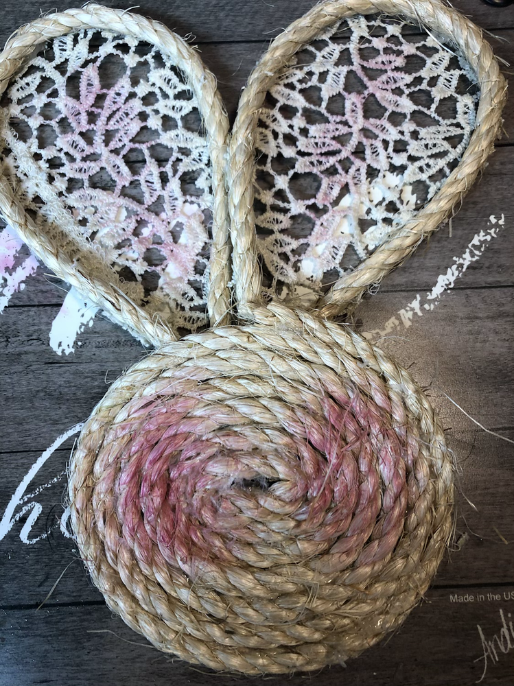 Bunny made with rope.