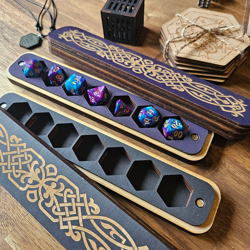 Celtic Knotwork Dice Box | yiskadesigns