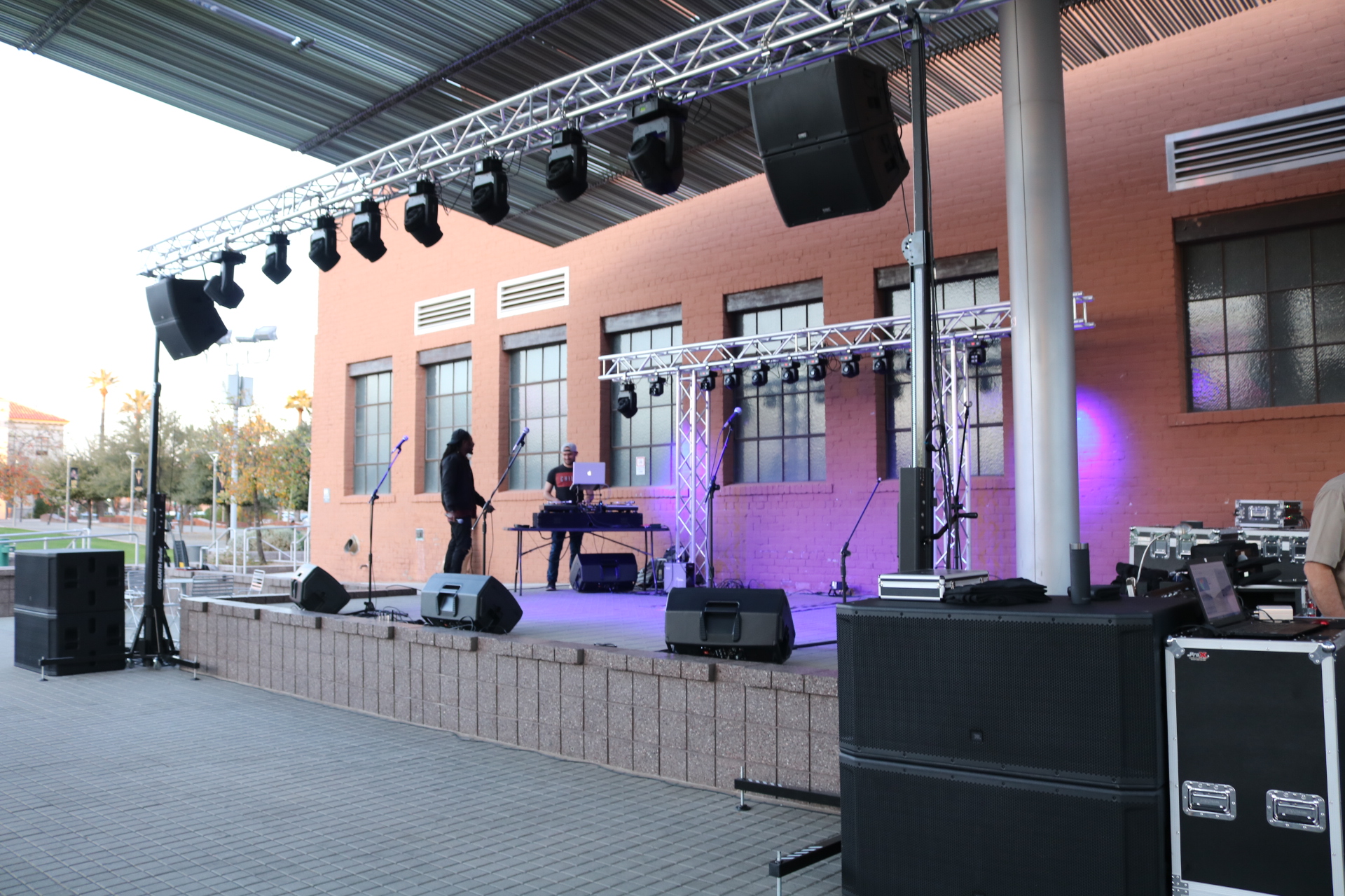 Rent QSC KLA12 Line Array Speakers Phoenix