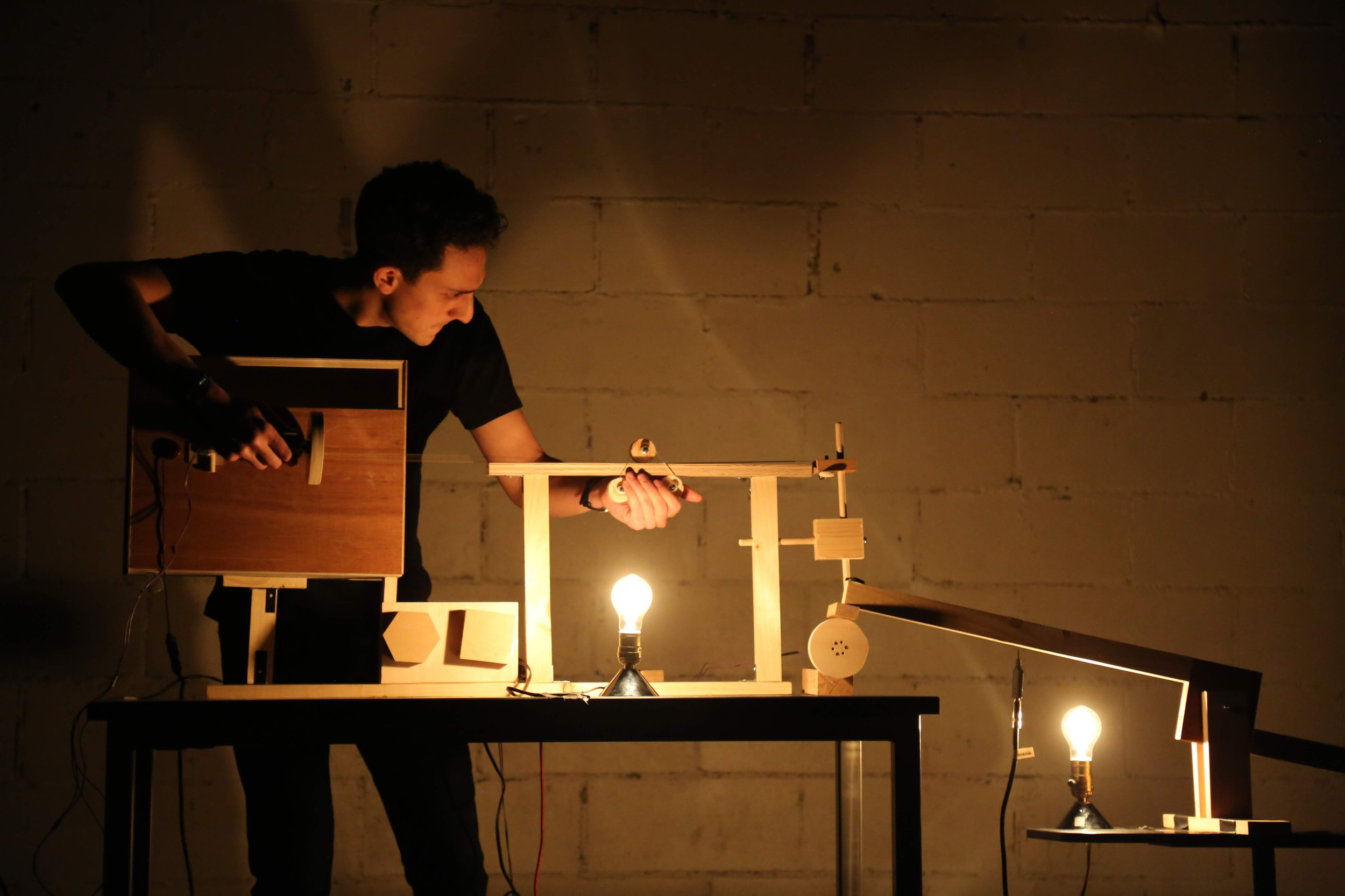 Motor Y Cuerda | David Azar