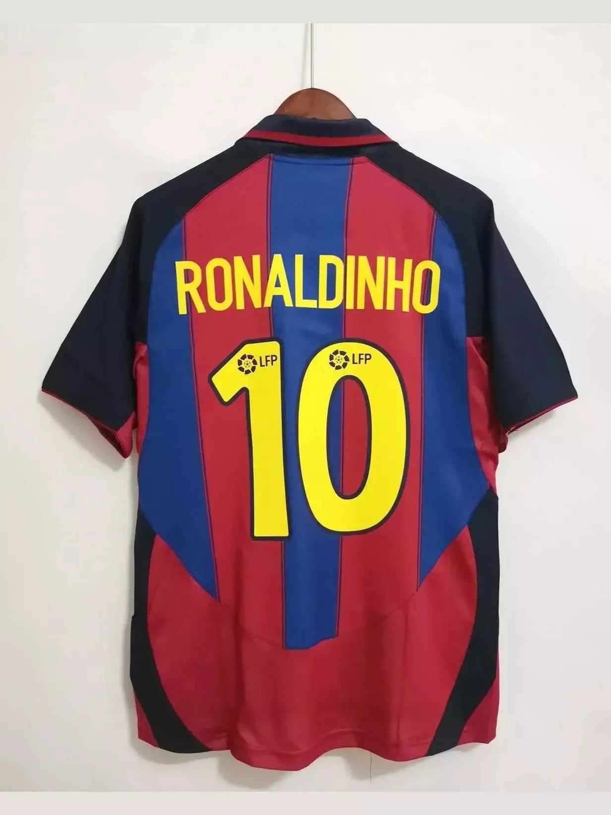Ronaldinho 2003/2004 FC Barcelona Jersey