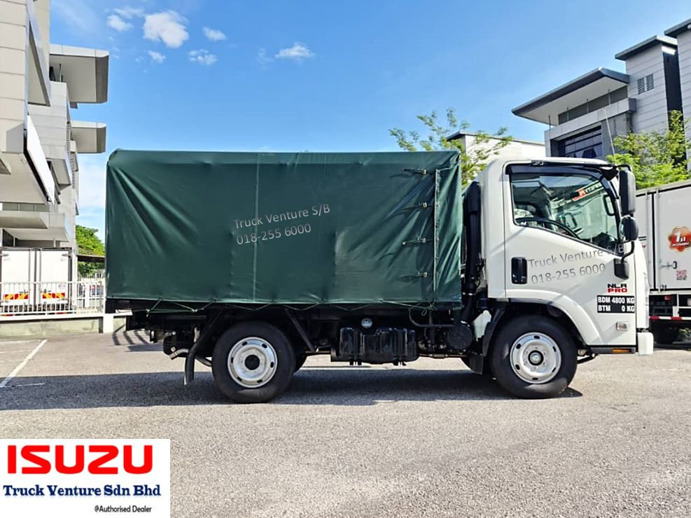 Isuzu Lorry 10ft Wooden Cargo, with Canvas (Model: NLR77UEE)