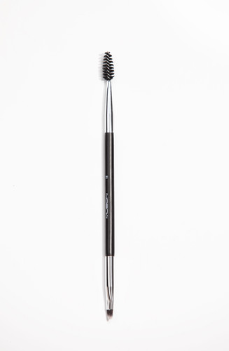 Muson No:18 EyeLiner and Brow Brush | MUSON ARABIA