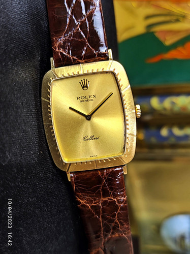 Rolex Cellini Vintage 18K Gold Manual Winding | Lu-ann Vintage