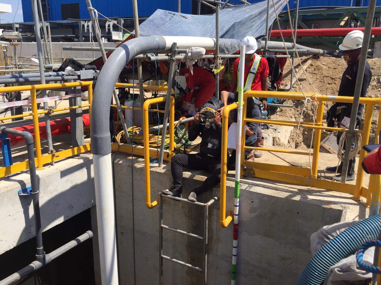 Penyelam Komersial | Rafauli Dive center