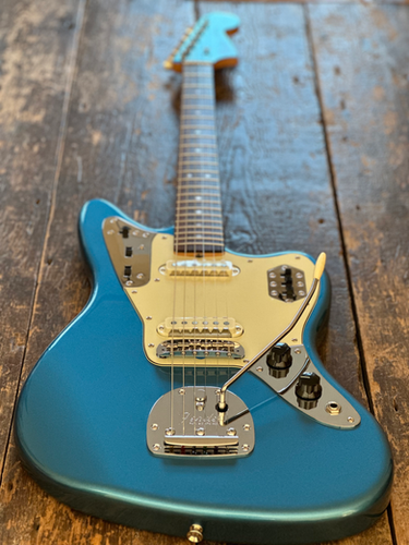 Fender Japan Limited Edition Traditional 60's Jaguar FSR Lake Placid ...