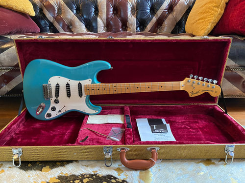 Fender Japan Stratocaster 1972 Reissue Unique Custom Finish California ...