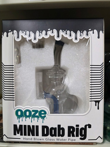 Ooze Mini Dab Rig with Banger | Smoky Mountain Meds