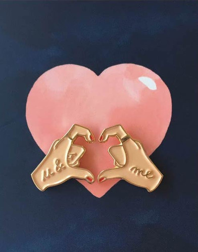 Pin's Hands of Love - Pins Amour -All the Way to Say