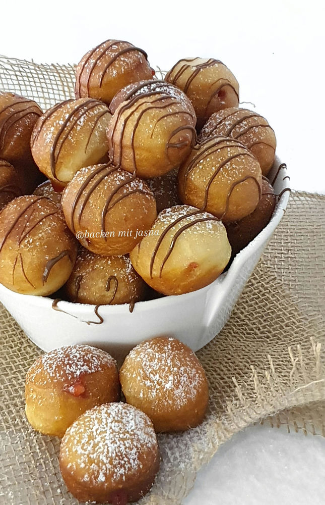 Bomboloni