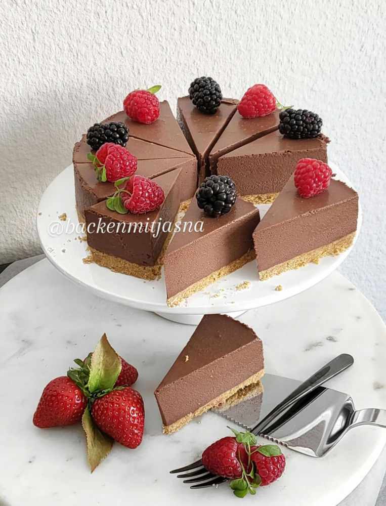 No bake choko mousse cake