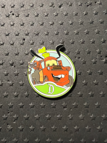 Disney D Circle Character Pins Pixar Cars Tow Mater Goofy Hat Pin | Tic ...