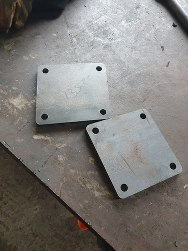 BMW V10 S85 Engine Mount Plates | 53 Fab