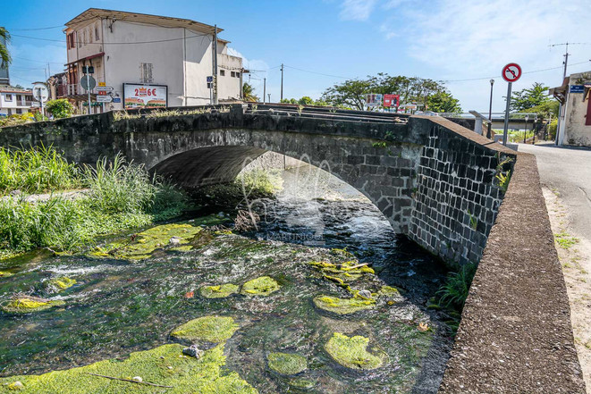 Le Pont Roche | Monuments Historiques | Hello Martinique | Elohimmo