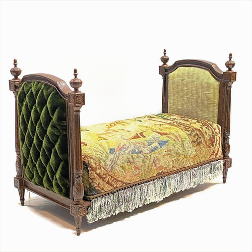Petit Point Directoire Daybed | June Clinkscales