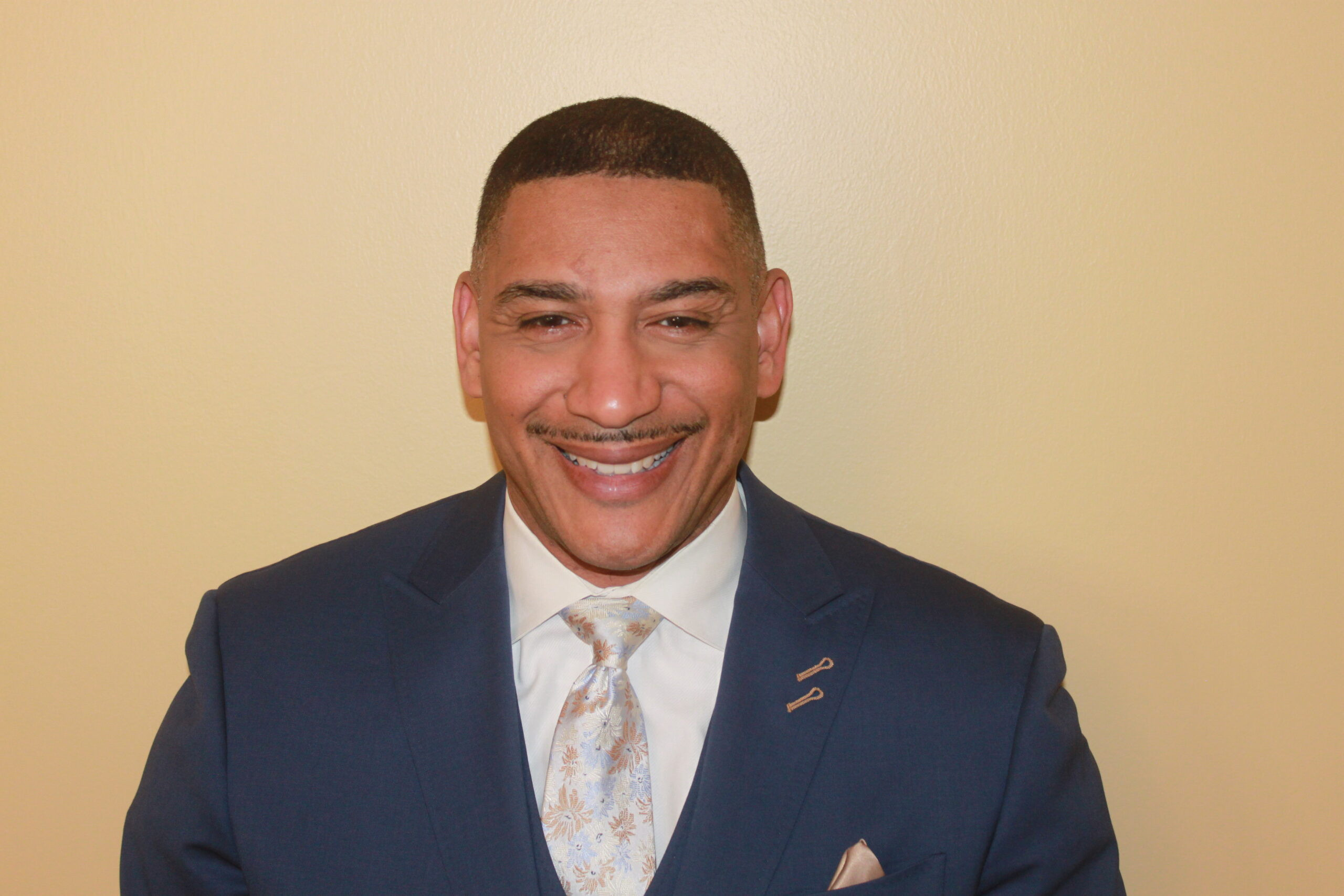 Dr. Ronald Kitchen