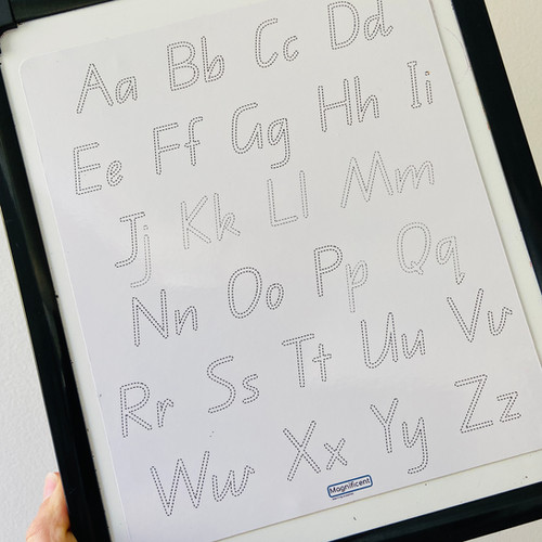 Handwriting letters - Q Beginners font | Magnificent Learning