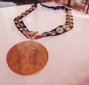 The Artist | Eduardo Mutuc