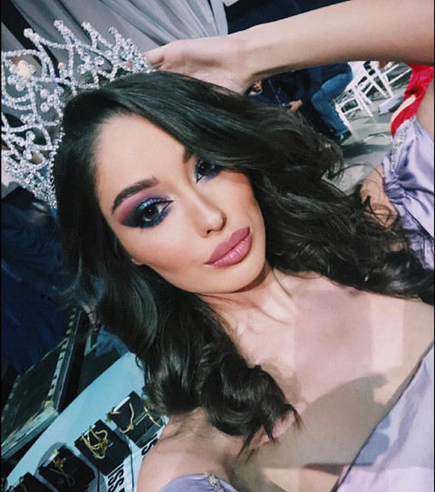 ANA MARIA VASILE | Portofoliu