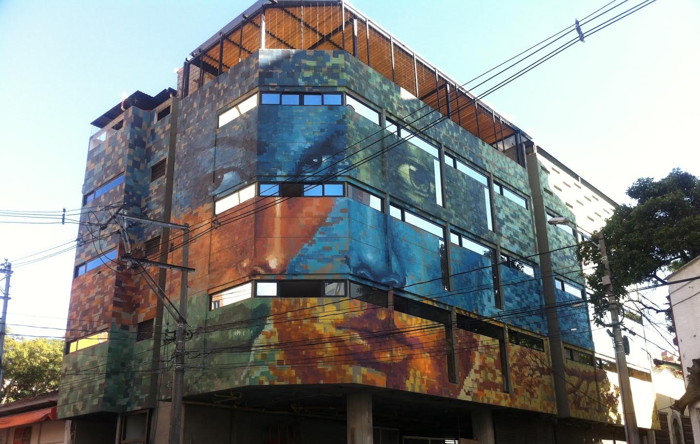 Alejandro Paucar Artist