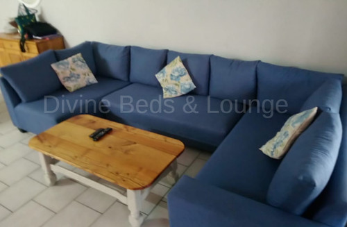 U-Shape Lounge Suite | home