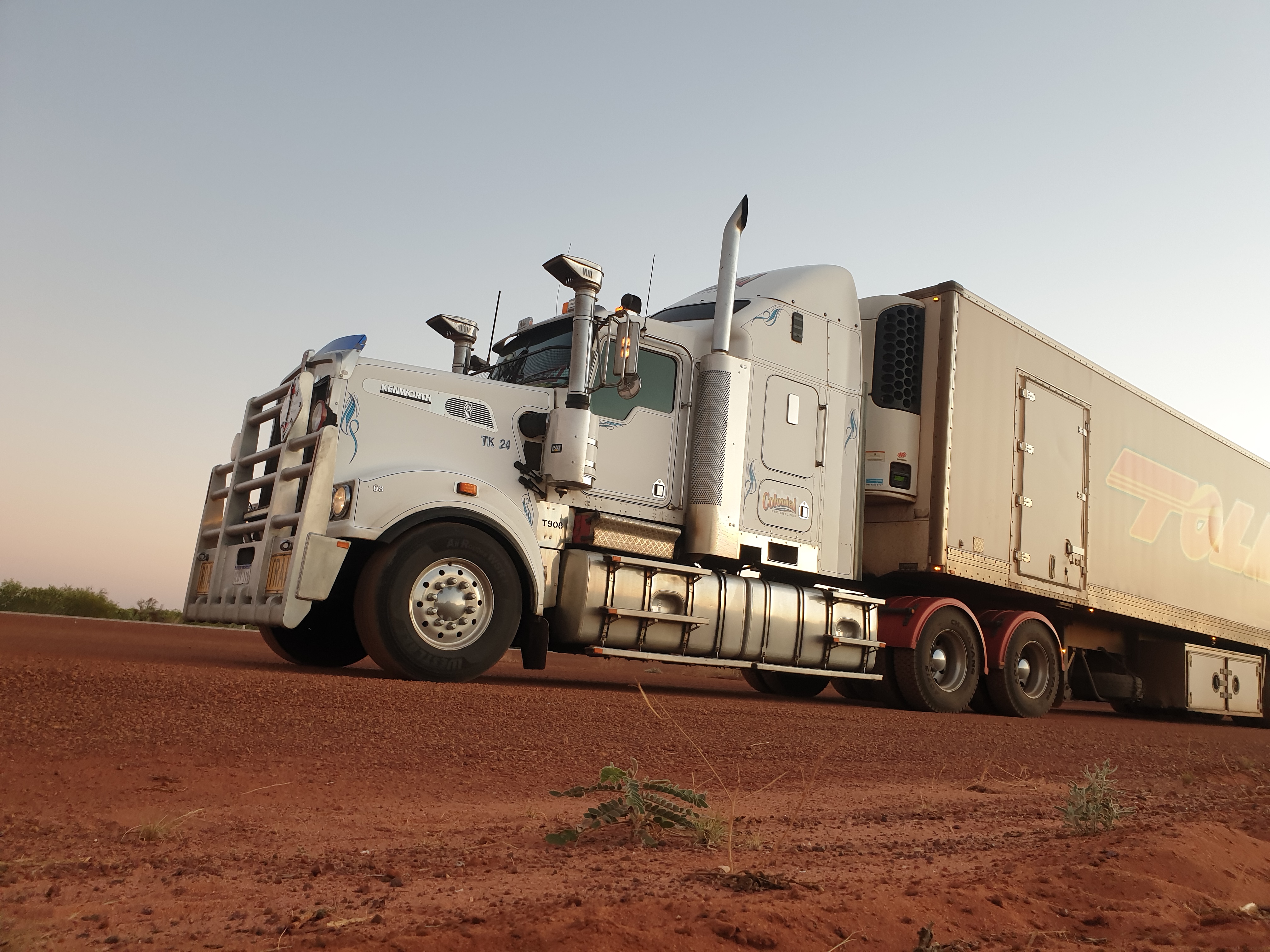 Colonial Freight Lines | Australia | Transport | Hauliers | Equipment
